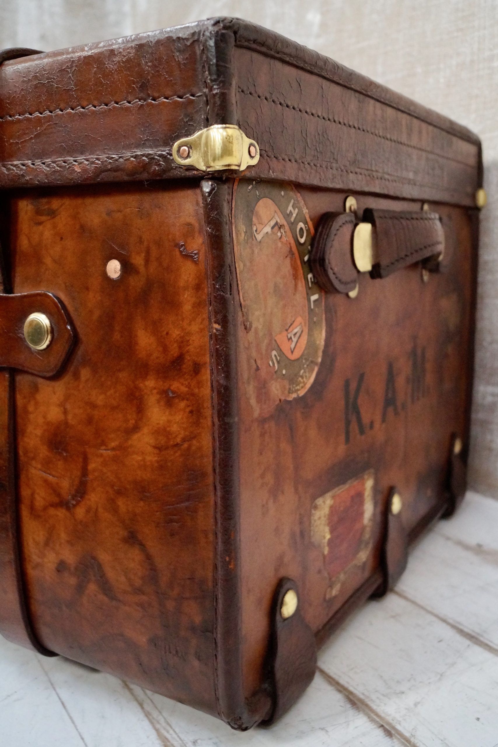 Vintage Drew & Sons Oversized Trunk (SOLD) – Clubhouse Interiors Ltd