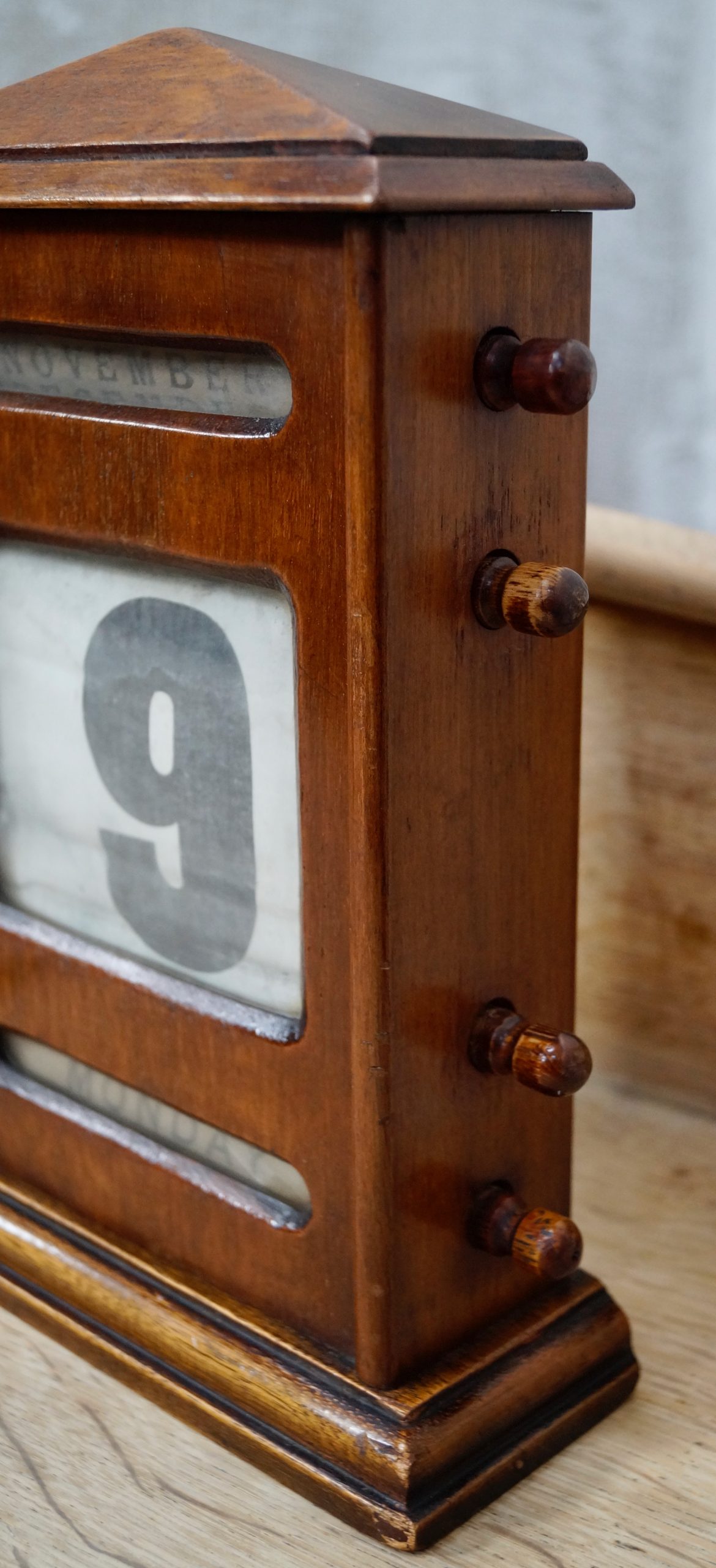 Antique Mahogany Perpetual Calendar (SOLD) – Clubhouse Interiors Ltd