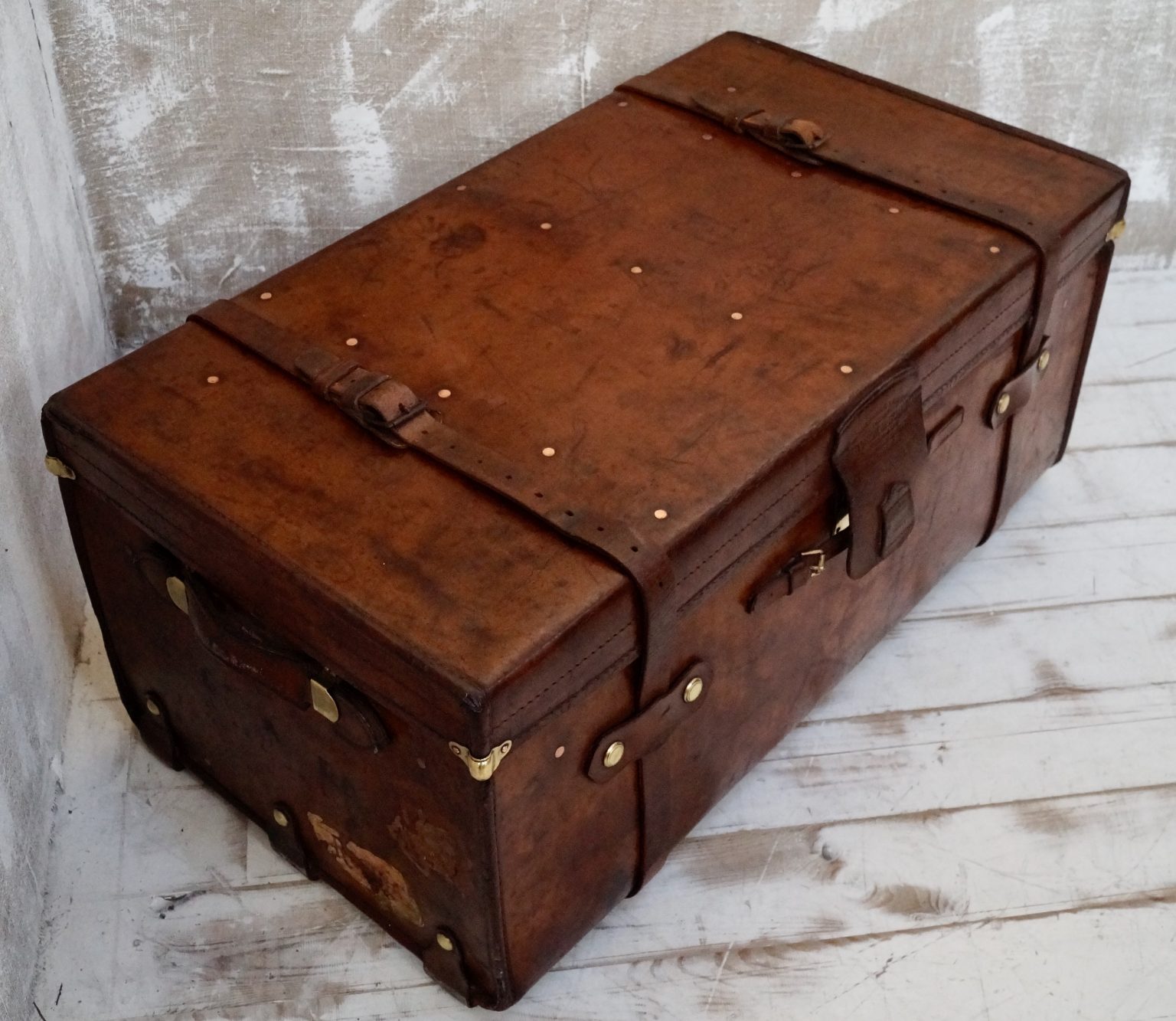Vintage Drew & Sons Oversized Trunk (SOLD) – Clubhouse Interiors Ltd