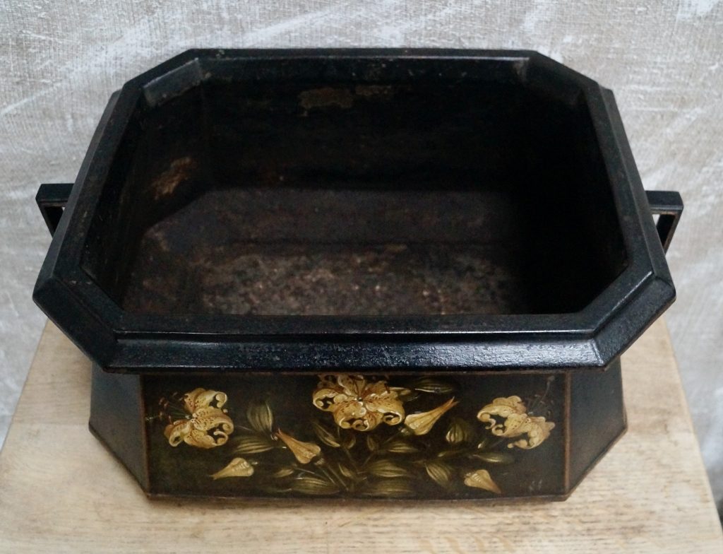 Victorian Henry Loveridge & Co Painted Planter – Clubhouse Interiors Ltd