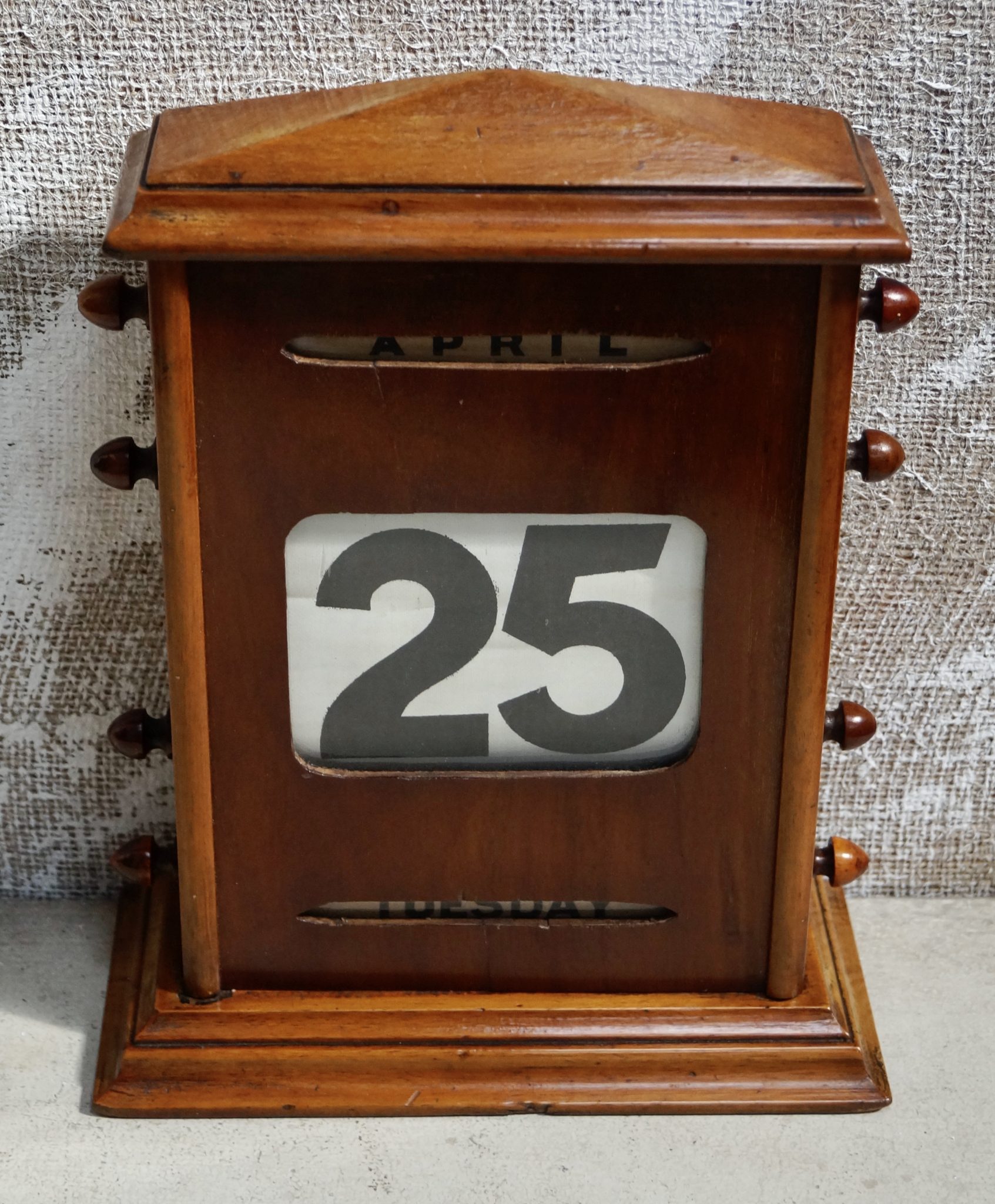 Antique Perpetual Calendar – Clubhouse Interiors Ltd