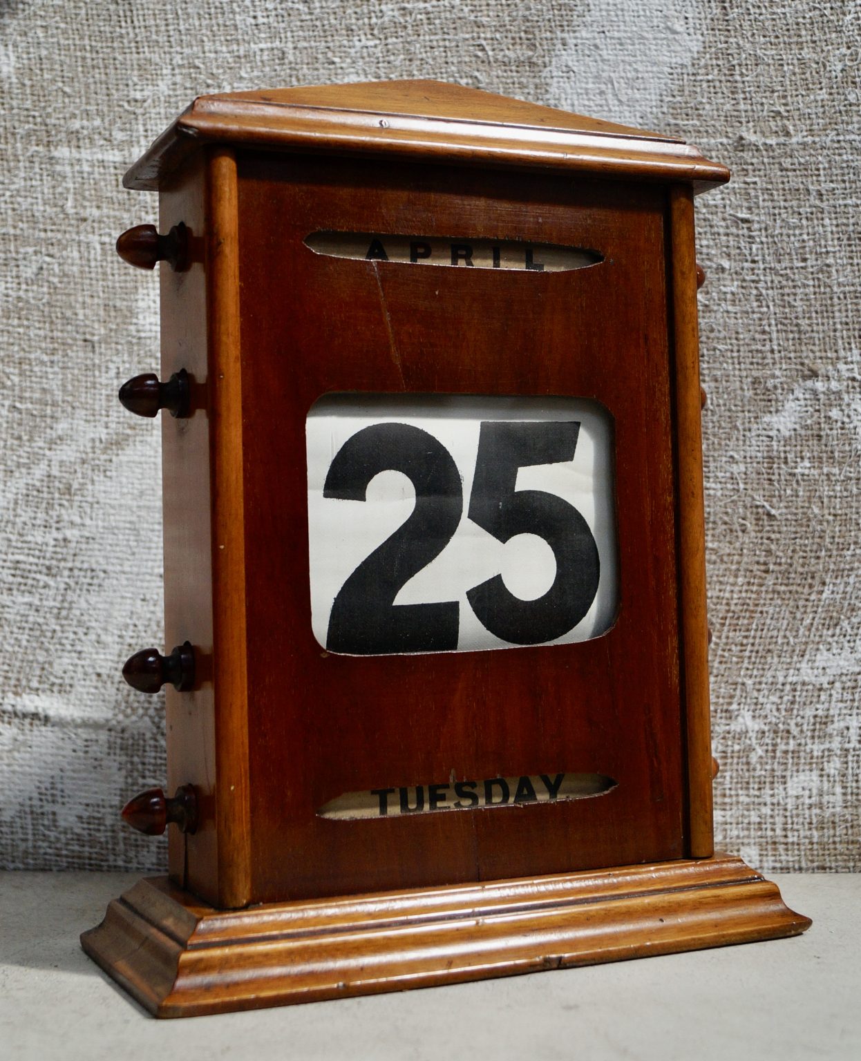 Antique Perpetual Calendar – Clubhouse Interiors Ltd